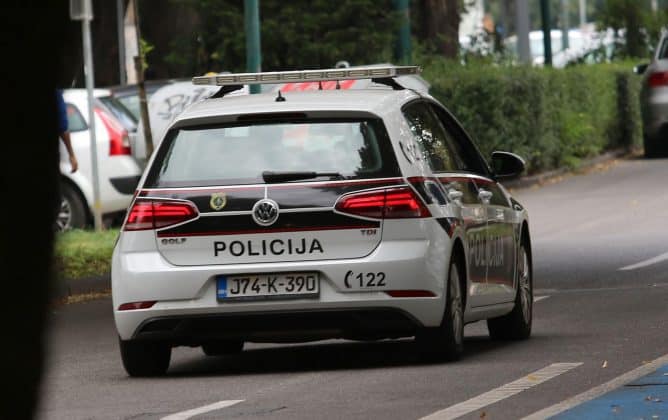 Uhapšen muškarac koji je osumnjičen za svirep pokušaj ubistva svog oca